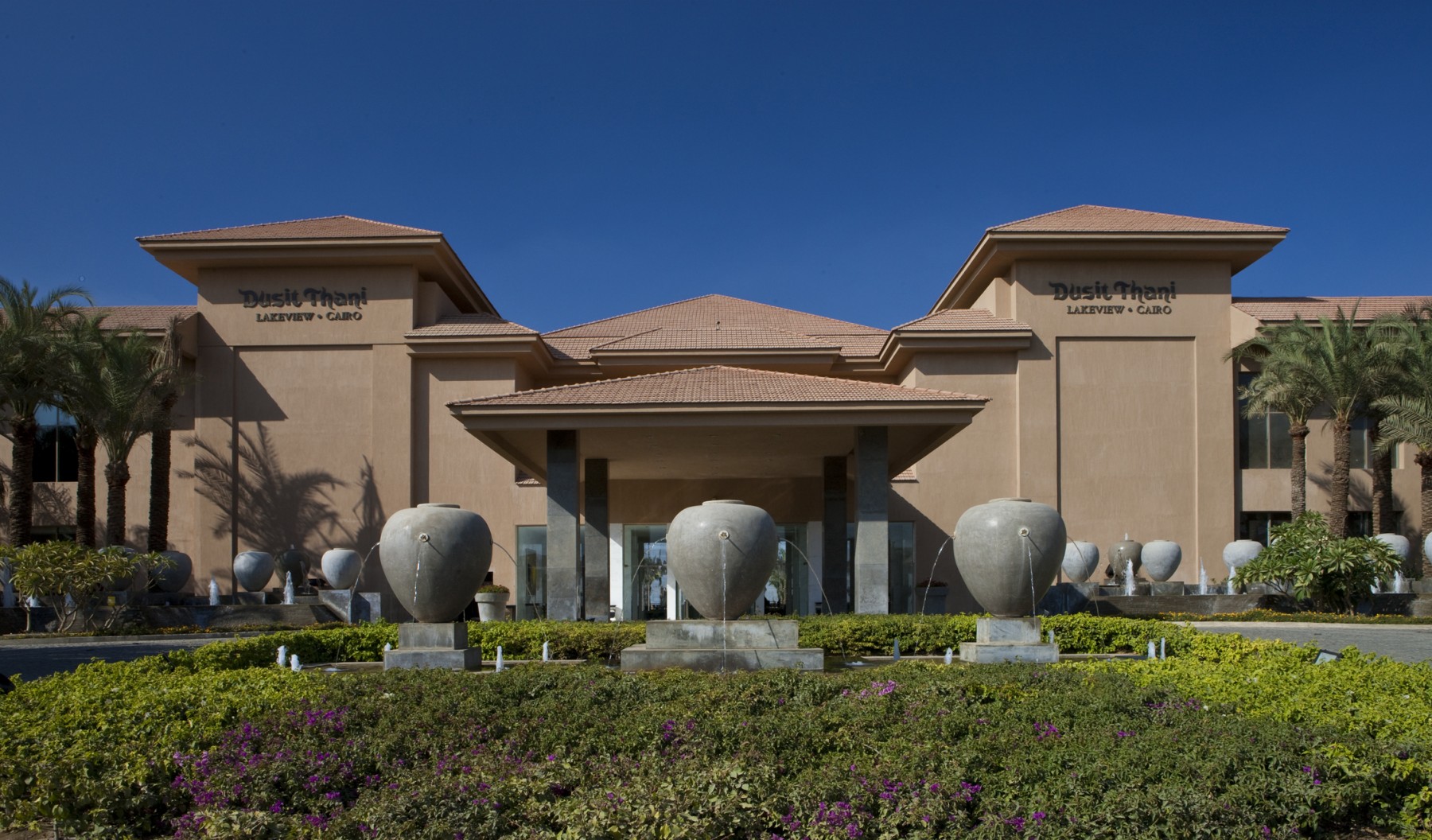 Dusit Thani LakeView